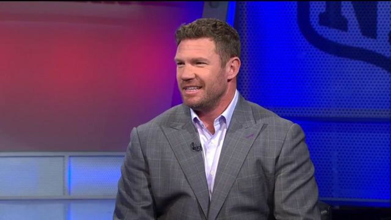 Nate Boyer showcases amazing long snapping skills