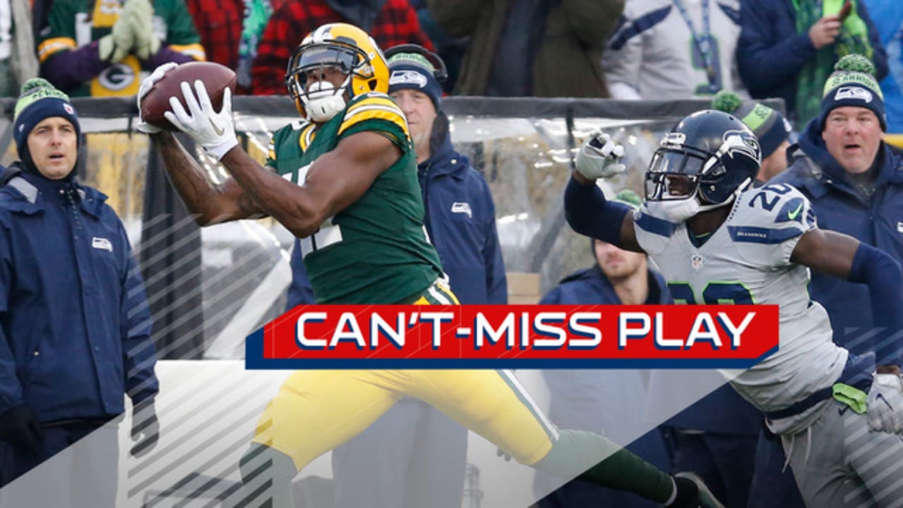 Aaron Rodgers Launches To Davante Adams For 66-Yard Touchdown