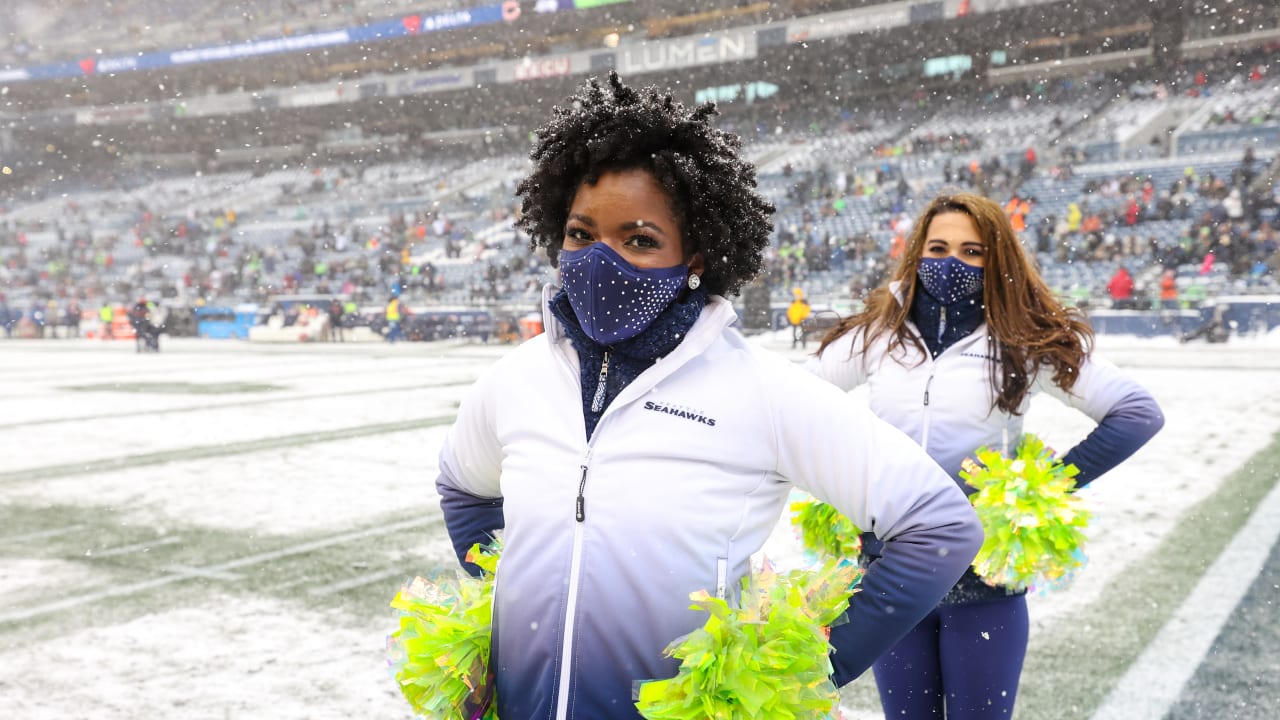PHOTOS: Top Shots of Seahawks Dancer Della