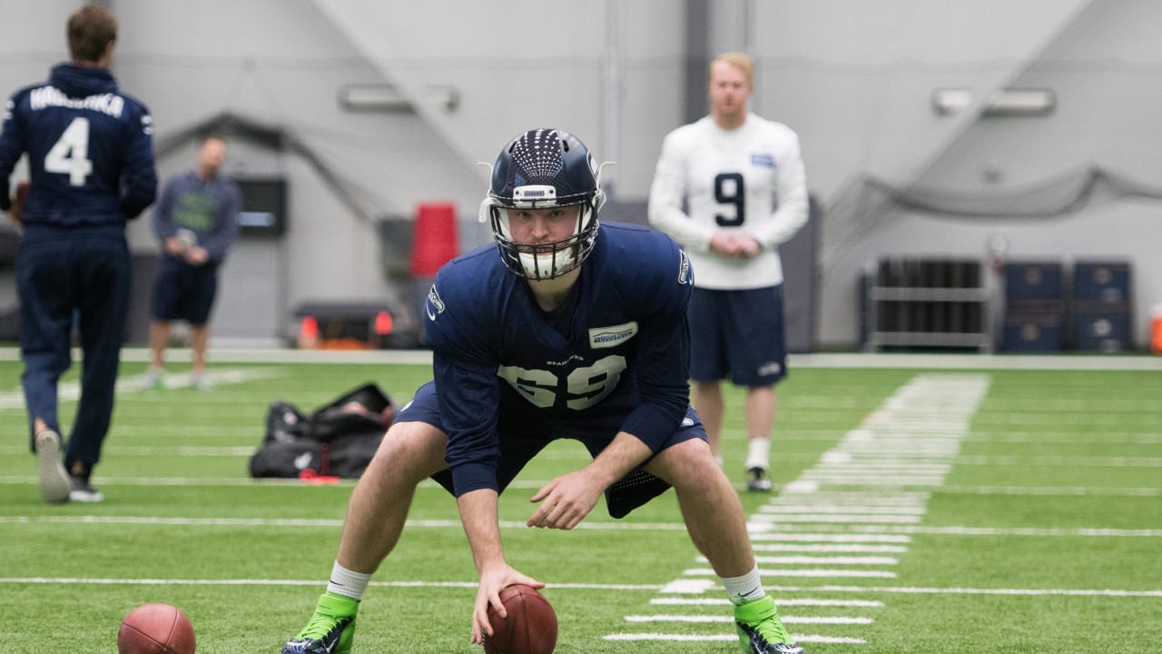 Seahawks Place Long Snapper Nolan Frese on Injured Reserve, Sign Long ...