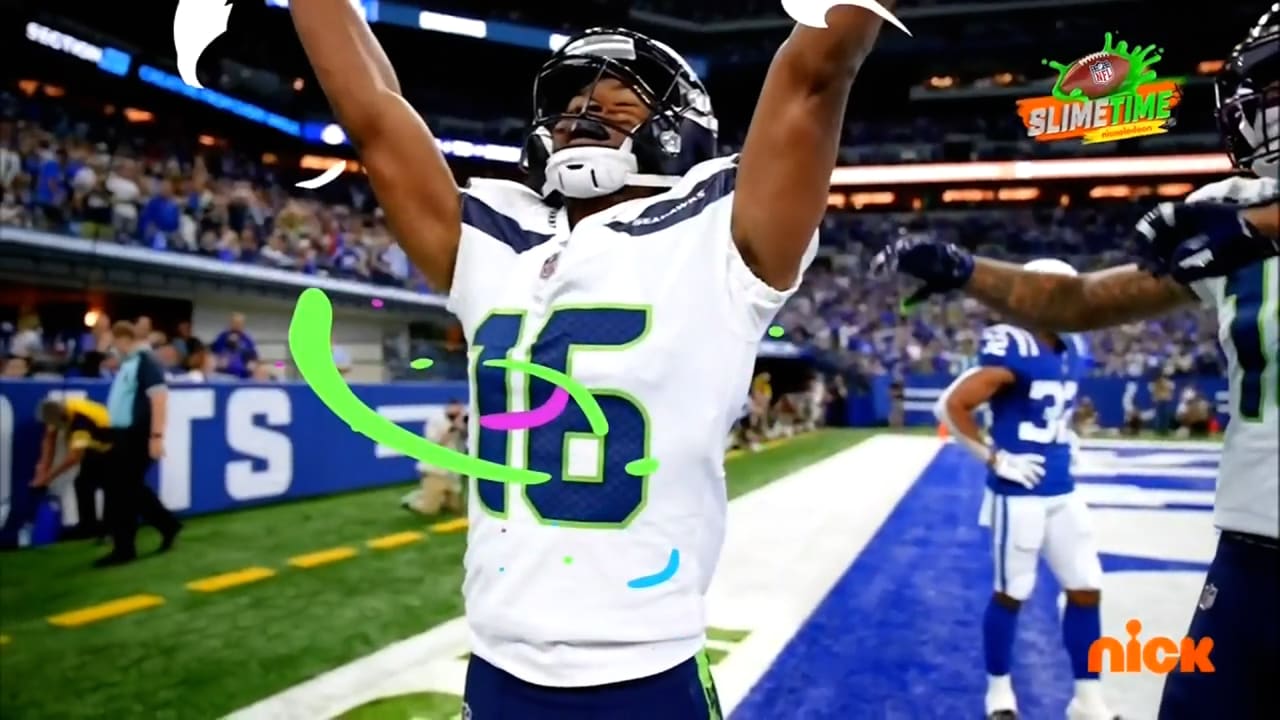 Mia Burleson Breaks Down Facts About The Seahawks, Broncos 'NFL Slimetime'