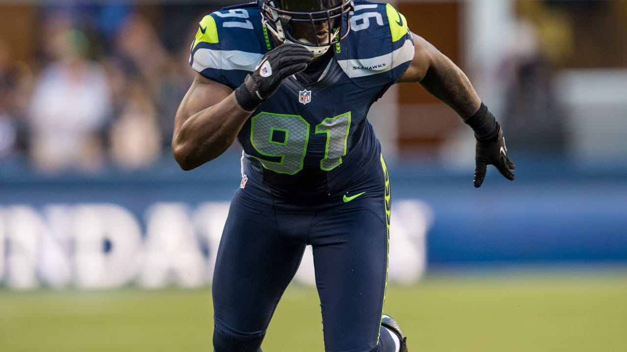 Defensive End Chris Clemons Expected To Retire From NFL