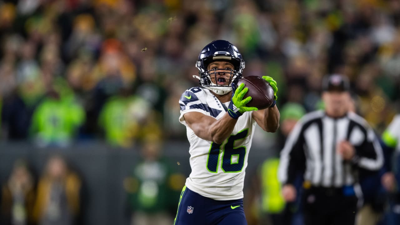 2019 Divisional: Tyler Lockett Finds Open Space For 31-Yard Catch