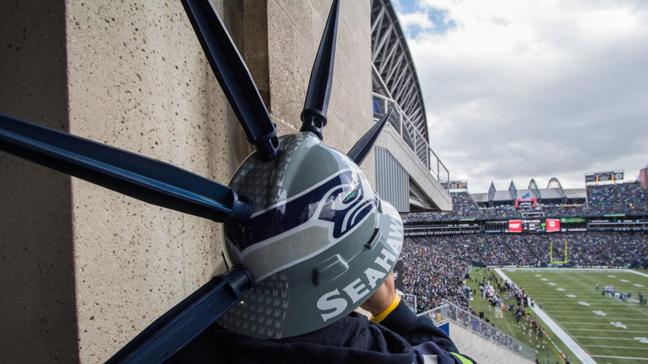 Photo Gallery - Seahawks vs Jaguars: 12th MAN