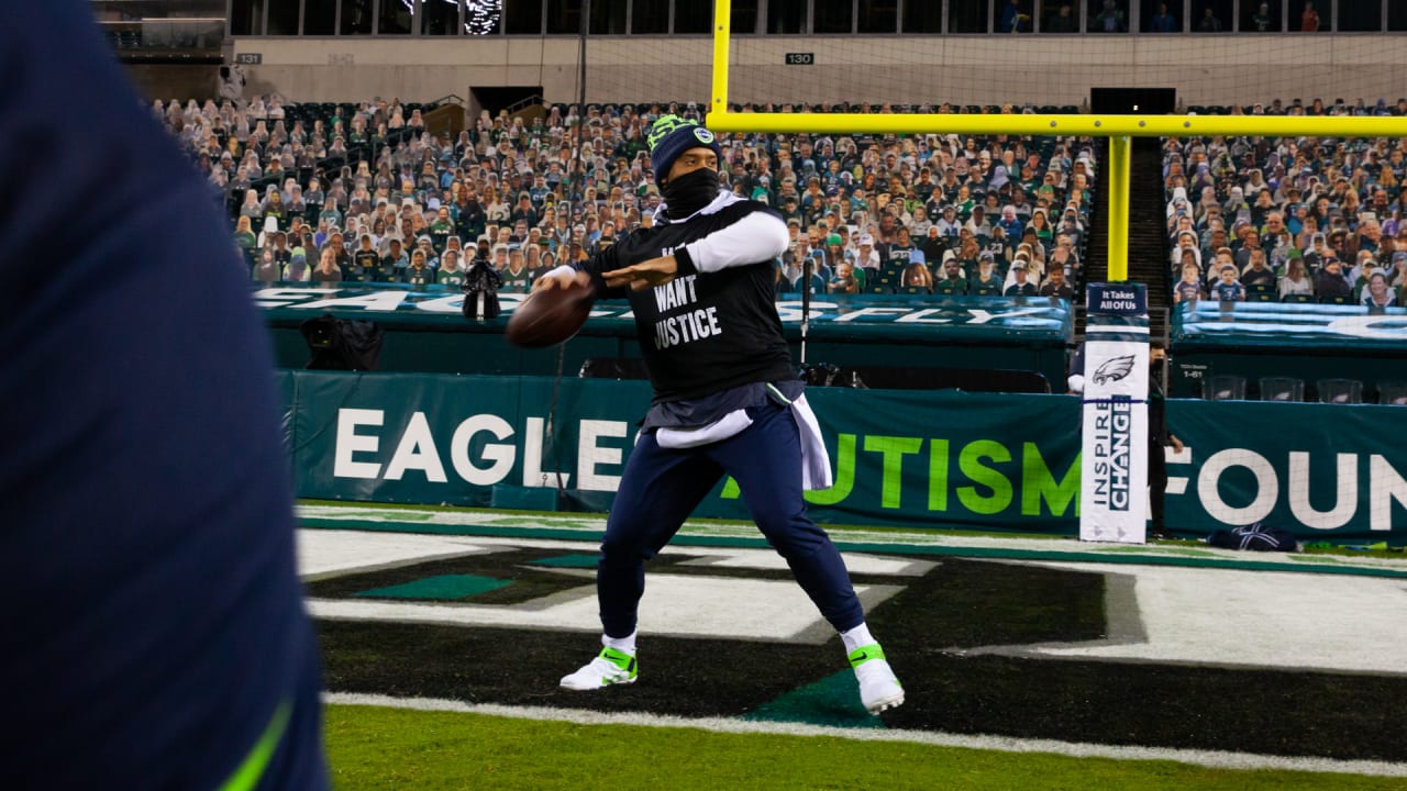 Best Photos From Seahawks-Eagles Pregame Warmups