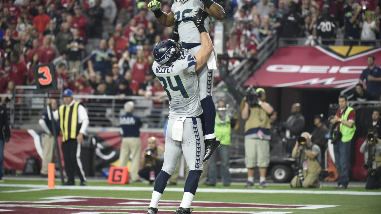 Seattle Seahawks Running Back Bryce Brown Opens The Scoring at Arizona ...