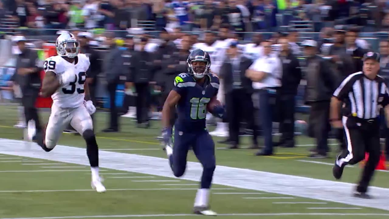 Locker Room Sound vs Raiders: Tyler Lockett is "Committed to this Team"