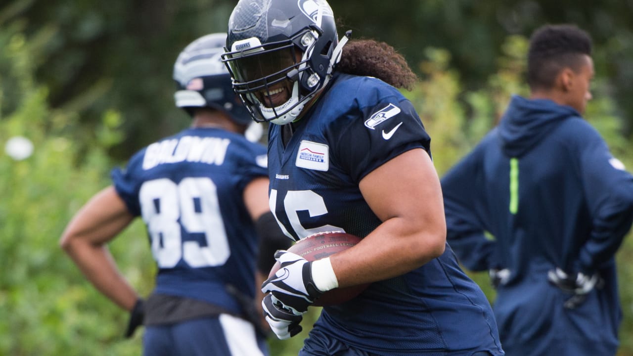 Seattle Seahawks Add "A Real Hammer" At Fullback In Will Tukuafu