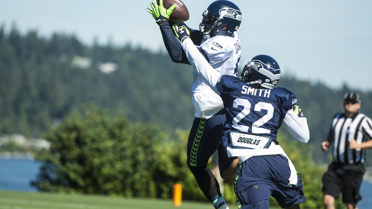 Roster Spots up for Grabs and Other Things to Watch in the Seahawks ...