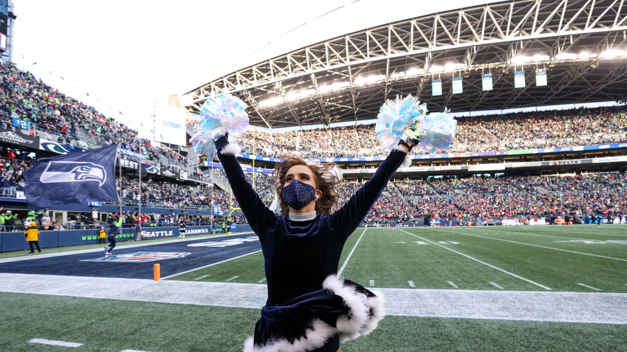 PHOTOS: Top Shots of Seahawks Dancer Miranda