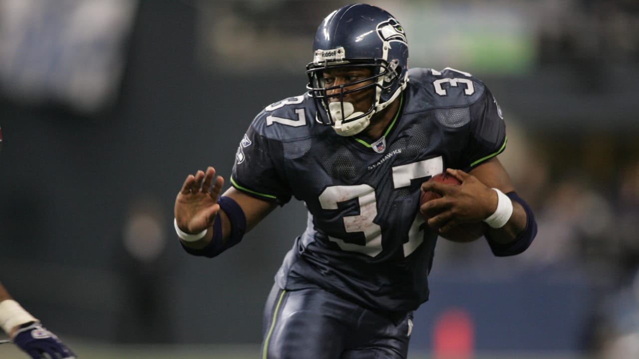On This Date: Shaun Alexander Signs For What Would Be Career Season