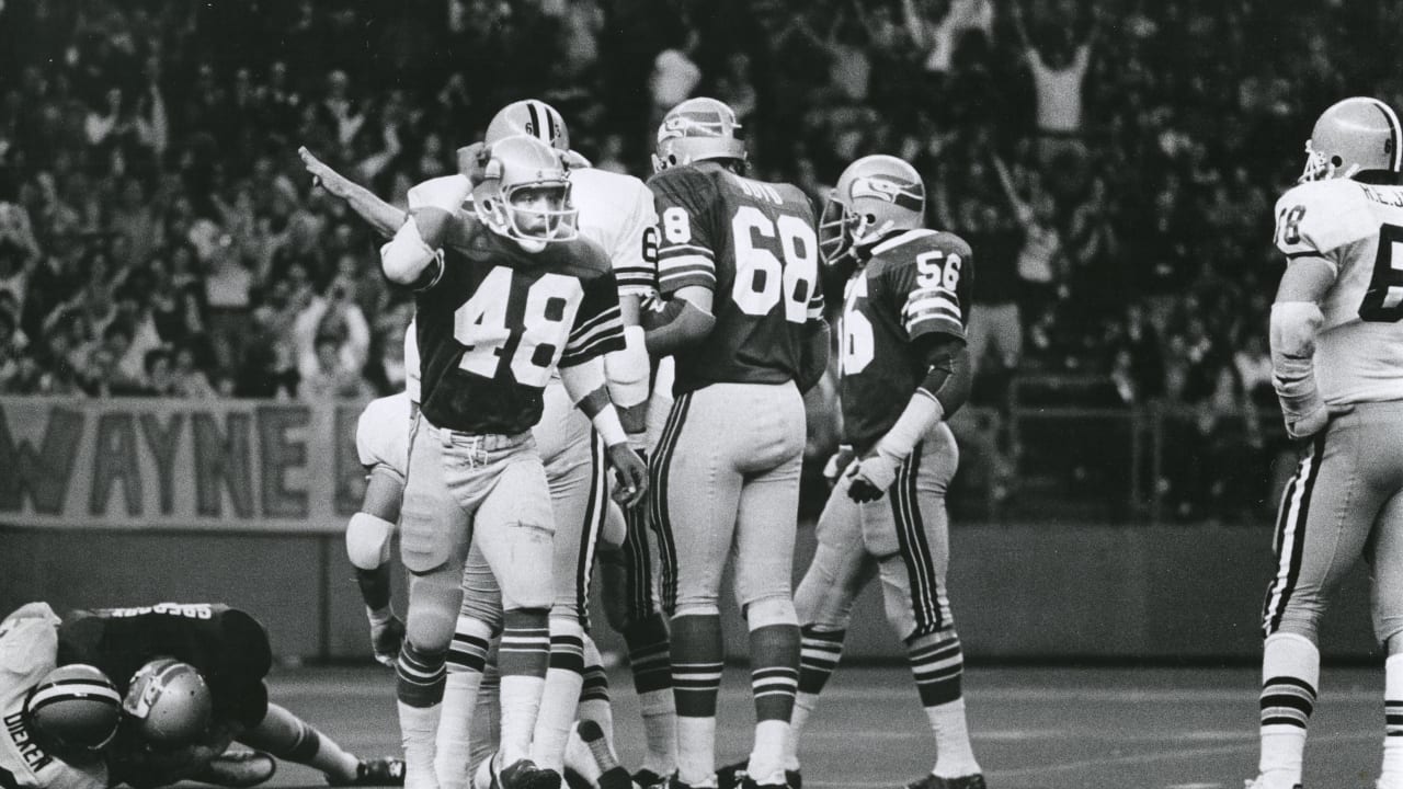 On this date: David Sims leads victory over Browns