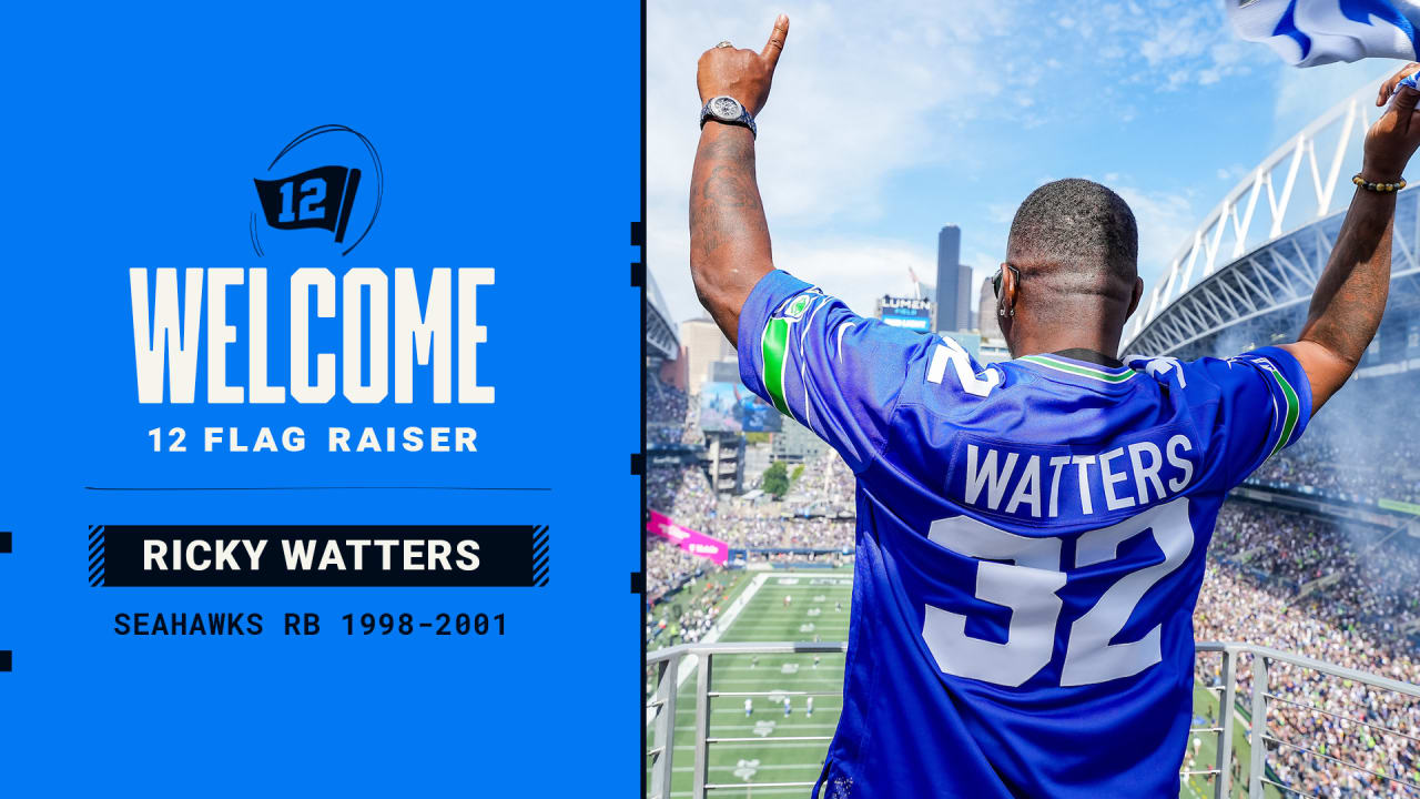 PHOTOS: Seahawks Legend Ricky Watters Raises 12 Flag For Week 1