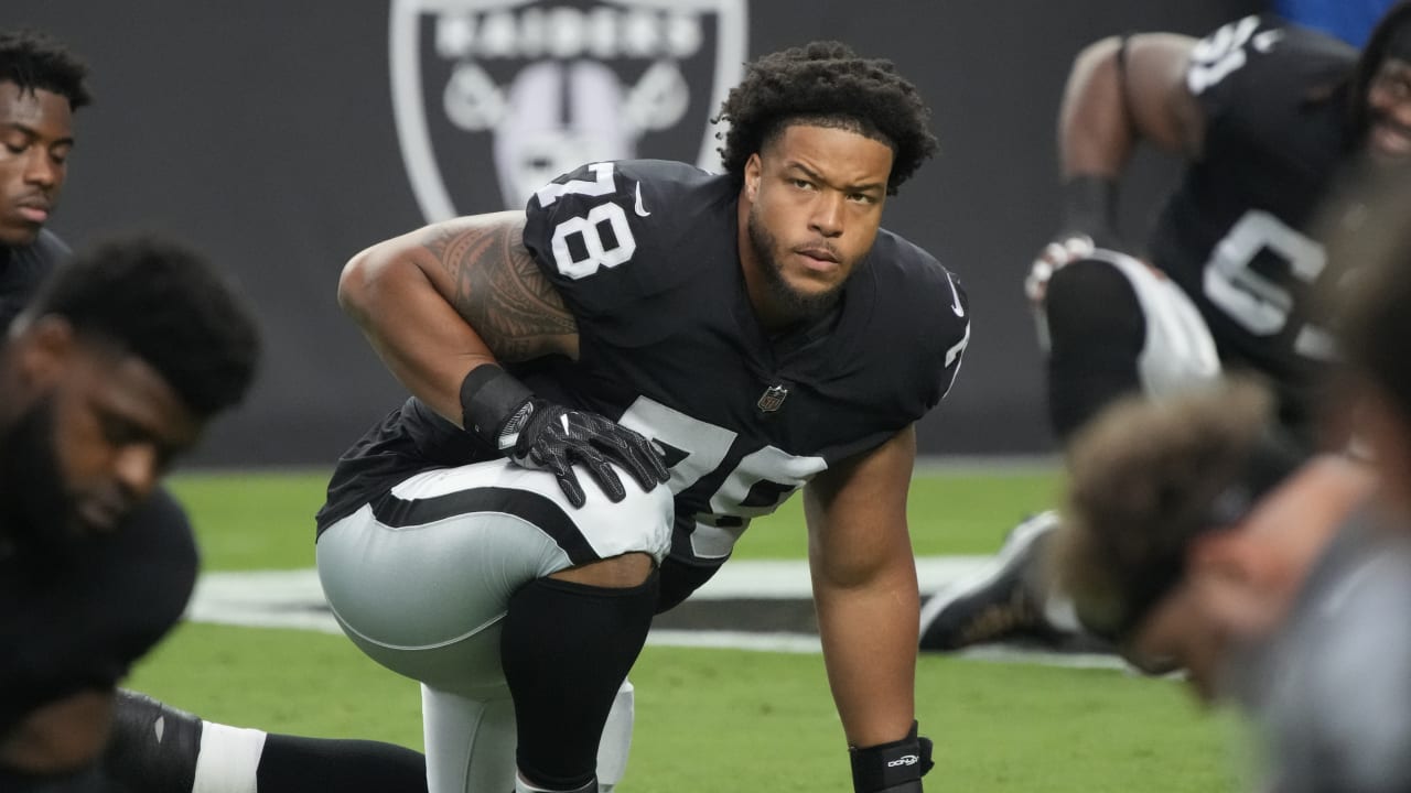 Seahawks Sign NT Niles Scott To Practice Squad