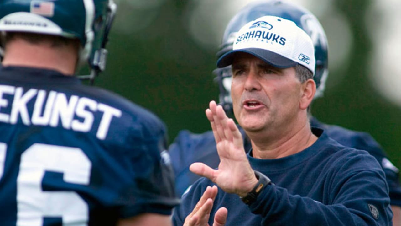 On this date: Mike Solari hired to coach Seahawks’ offensive line