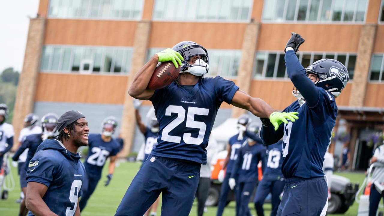 PHOTOS: Seahawks Bring The Intensity For OTA #8