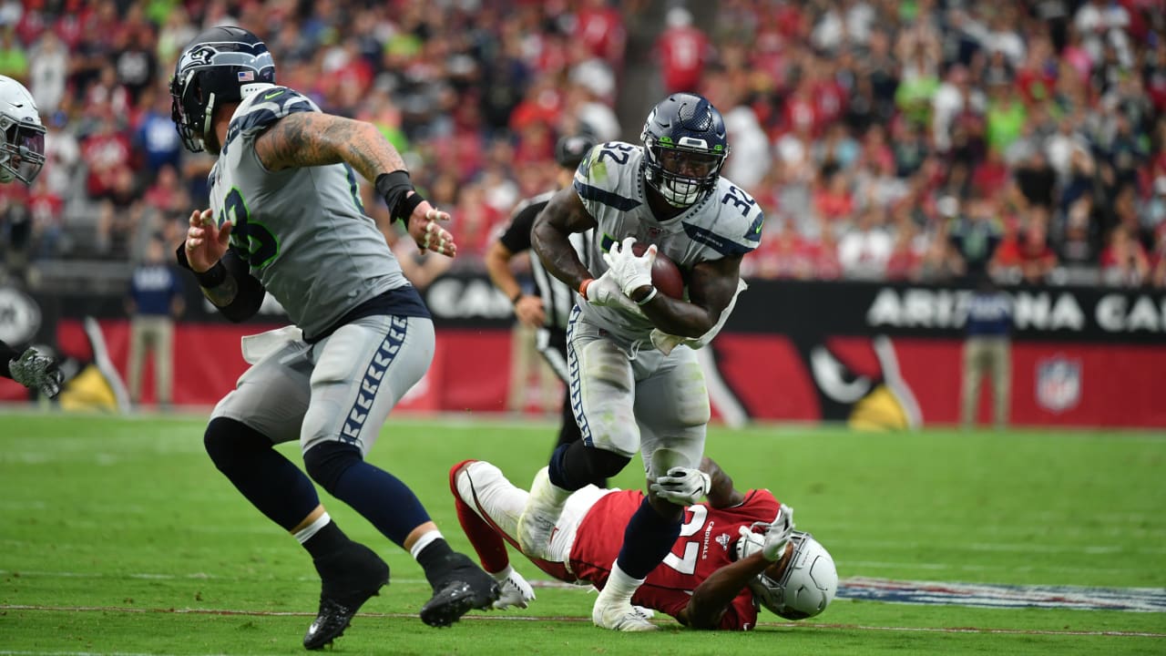 2019 Week 4: Chris Carson Physical 12-Yard Run