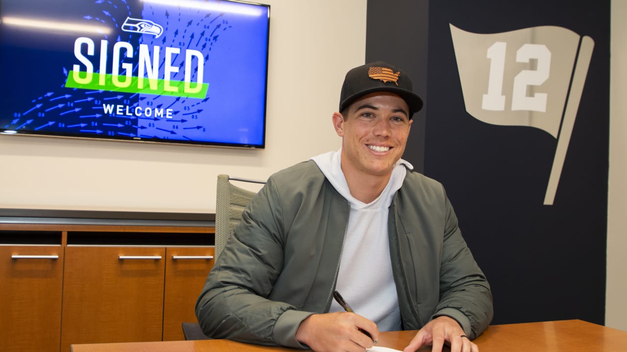 Seahawks Sign Pro Bowl Kicker Jason Myers