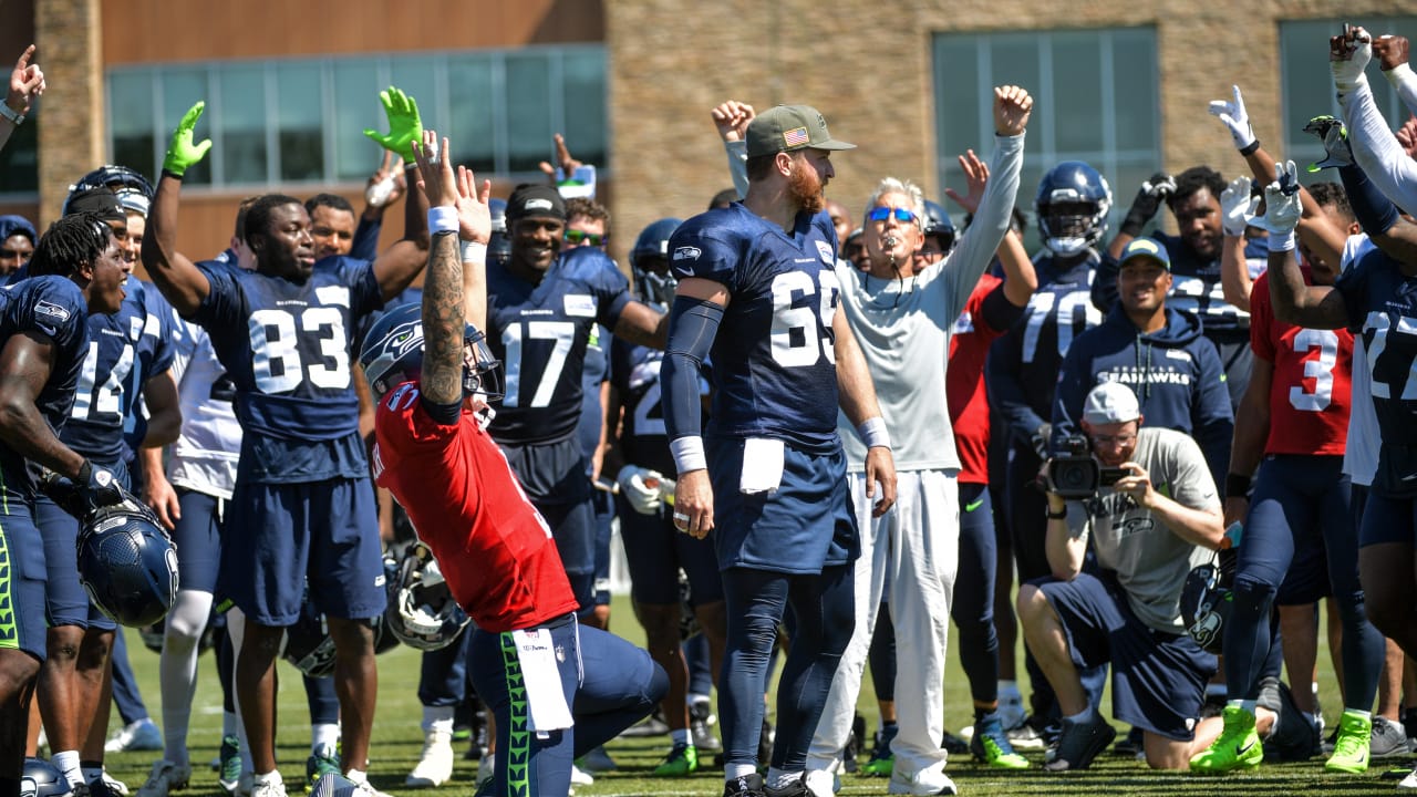 Pete Carroll Puts On Field Goal Competition At 2018 Seahawks Training Camp