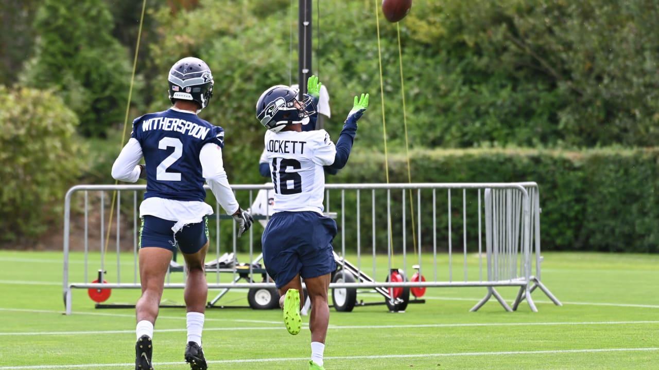 PHOTOS: Best Shots From Seahawks Practice - August 31