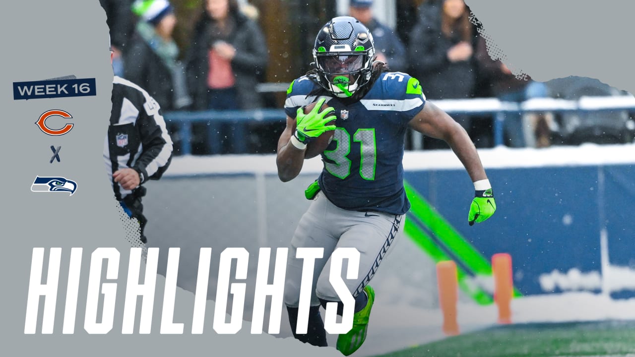 2021 Week 16 Seahawks vs. Bears DeeJay Dallas 40-Yard Kick Return Highlight