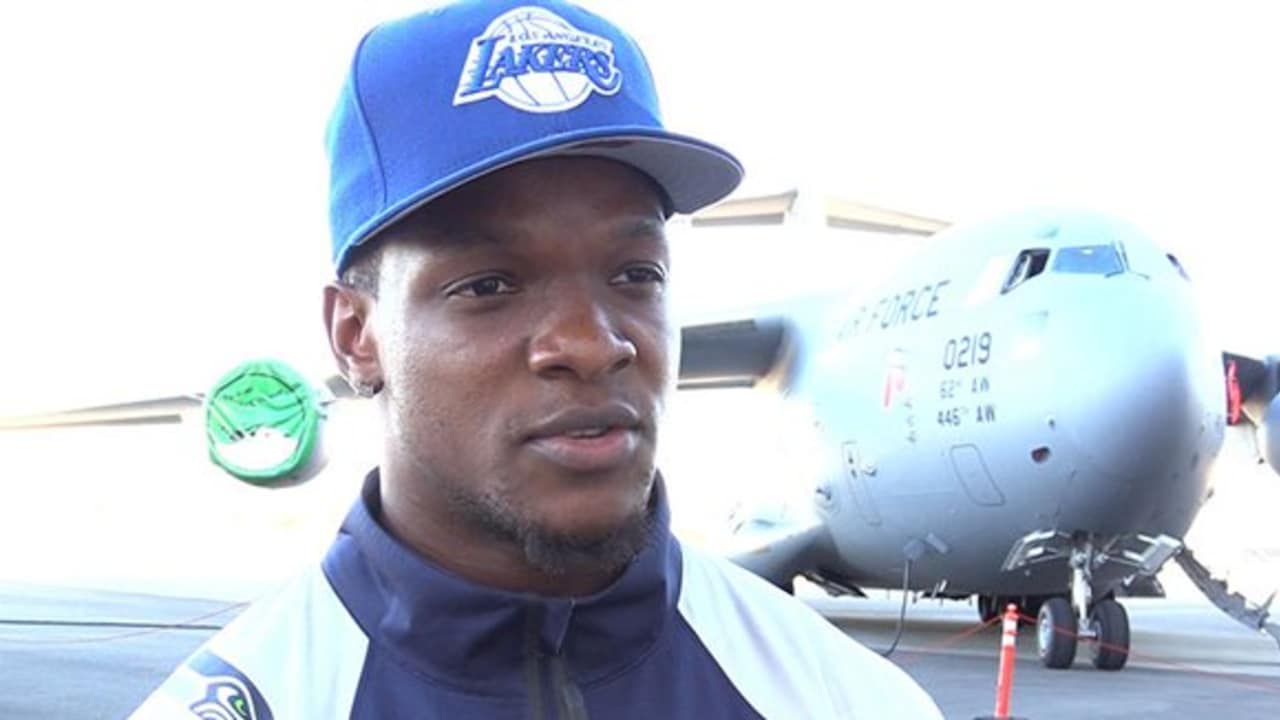 Phil Bates Visits JBLM on the 12 Tour