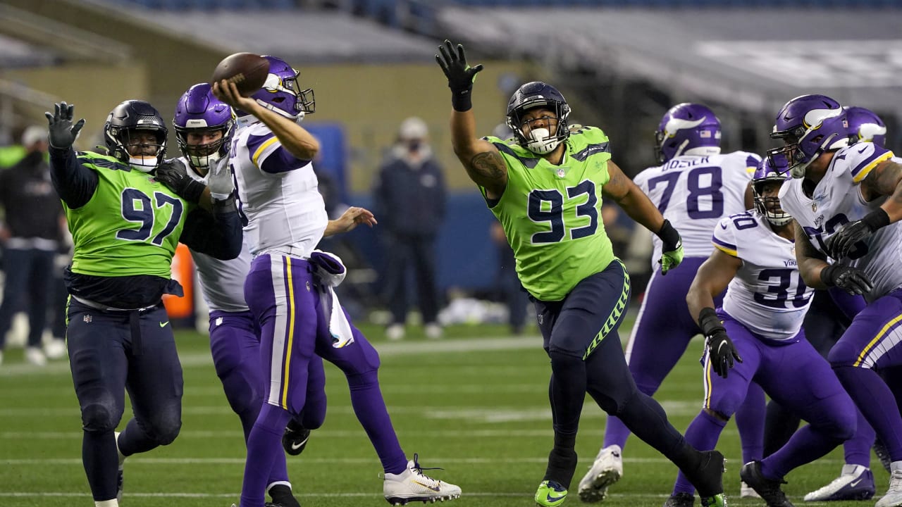 Seahawks Place DE Jonathan Bullard On Reserve/COVID-19 List; Elevate ...