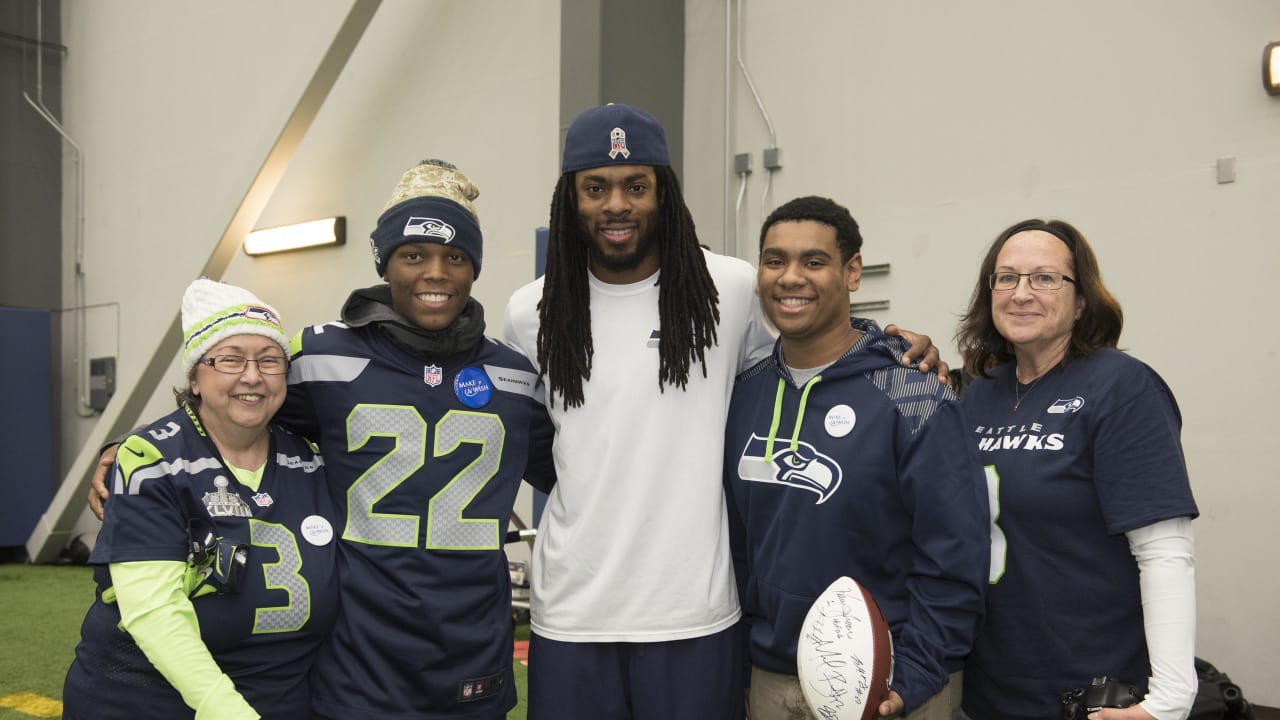 Seahawks Announce CB Richard Sherman as Man of the Year