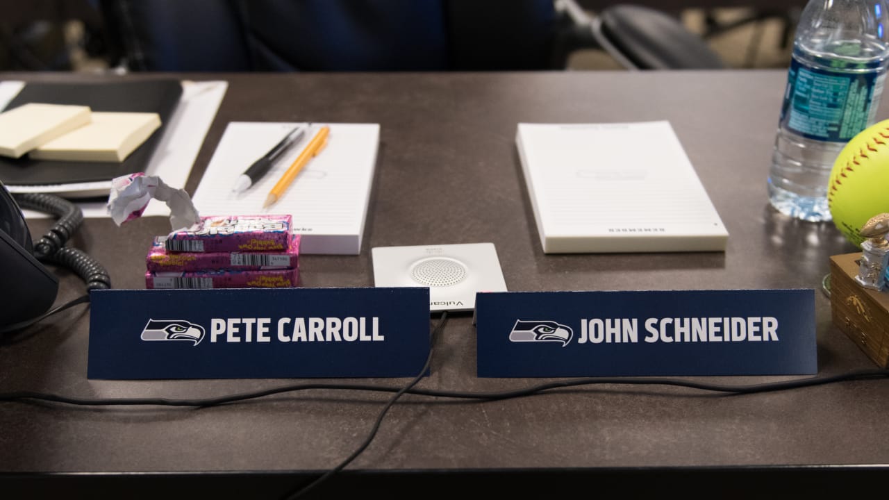 Inside The Seahawks 2017 NFL Draft Room: Day 1