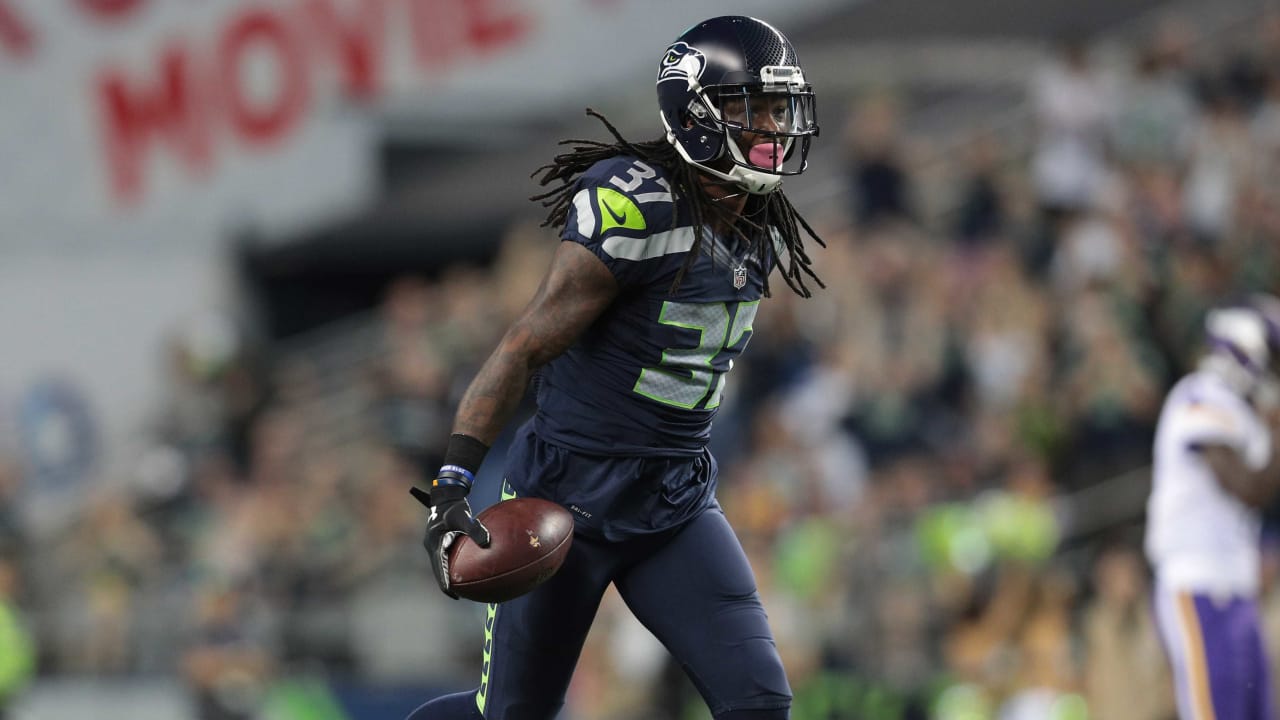 Seahawks Sign CB Trovon Reed, Claim Tight End Kyle Carter Off Waivers