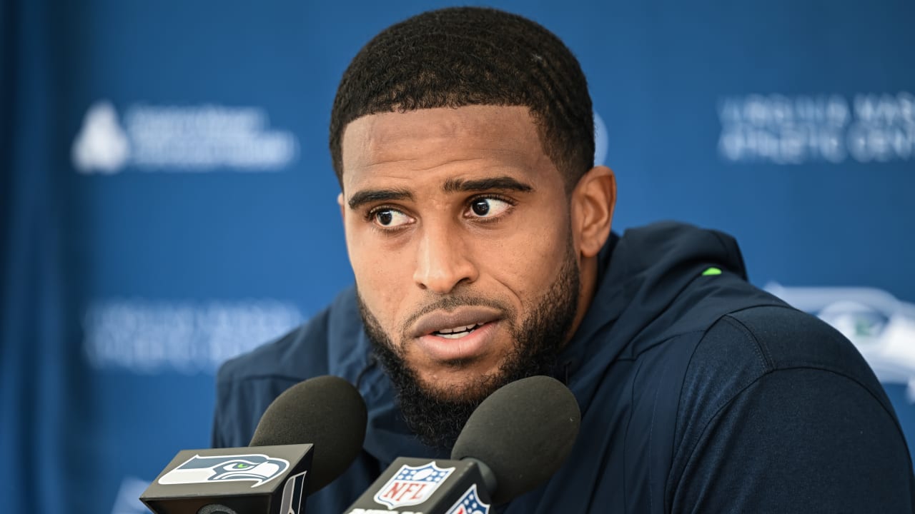 Bobby Wagner “Excited To Be Back” With Seahawks And In No. 54 As OTAs ...