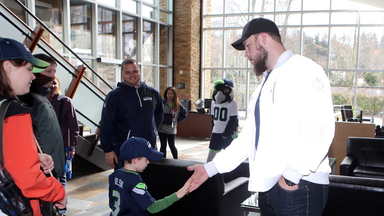 Kids Club Member Of The Year Tours Seahawks Headquarters With Justin Britt