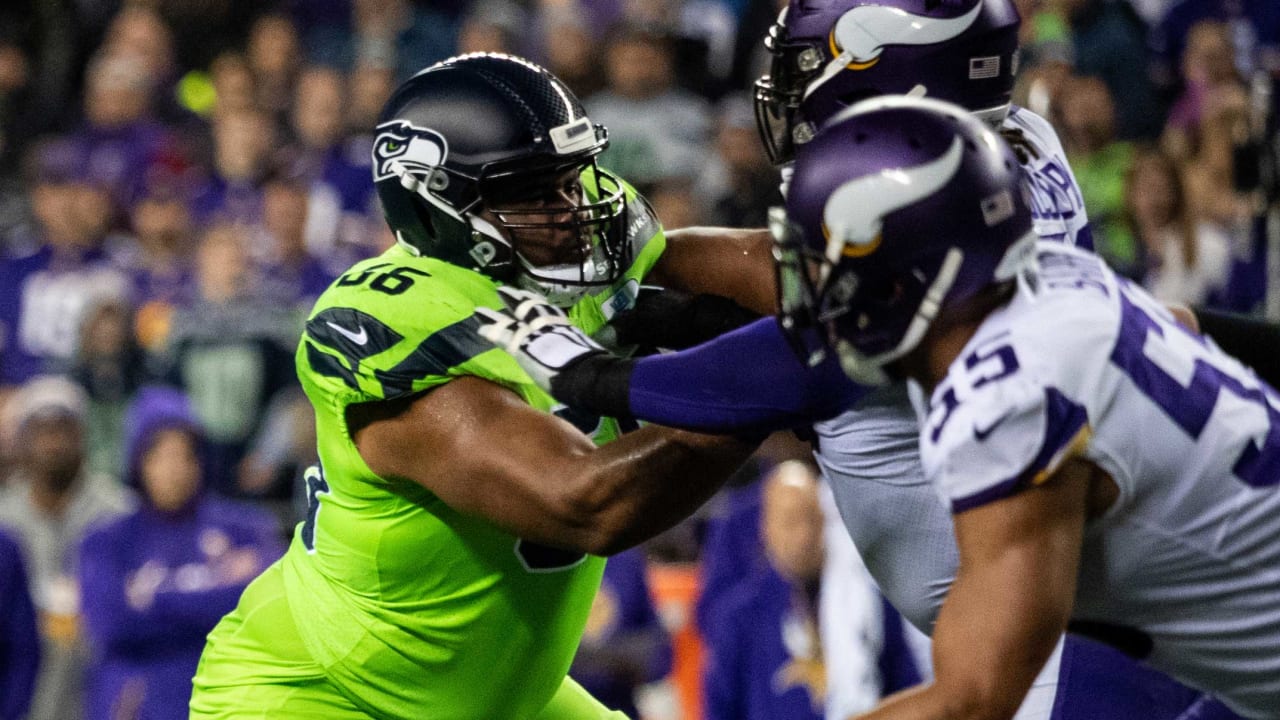 The Huddle - Jordan Simmons On Filling In On The Offensive Line