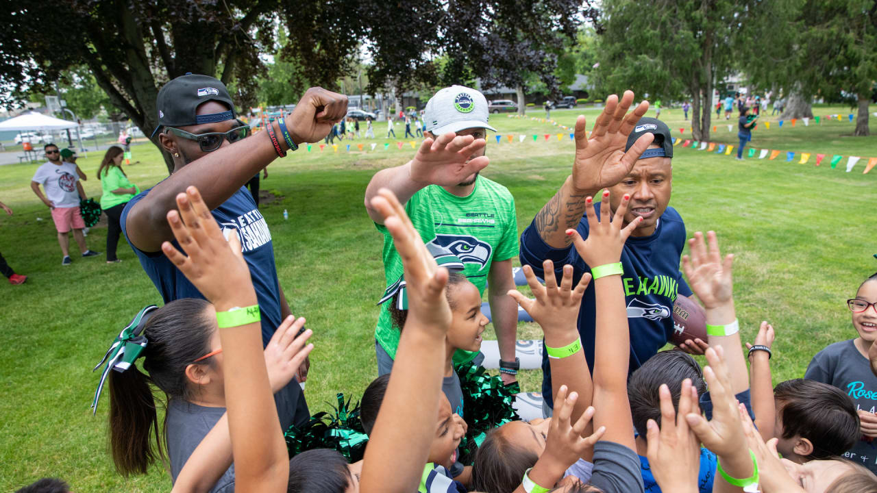 PHOTOS: Seahawks 12 Tour - June 17