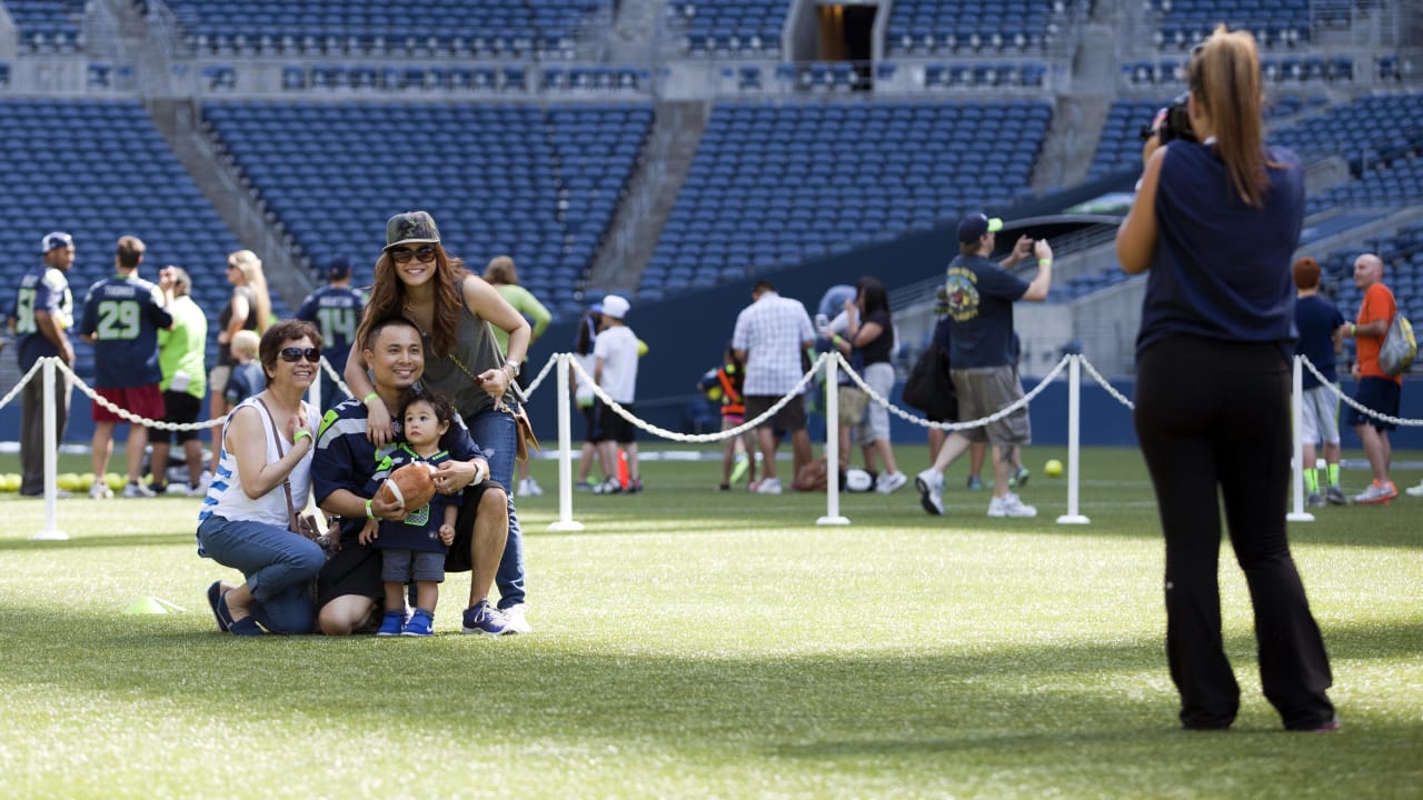 Photo Gallery - Family Football Fest