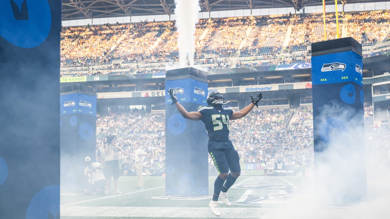 Bobby Wagner In “Exactly The Right Place” After Returning To Seahawks