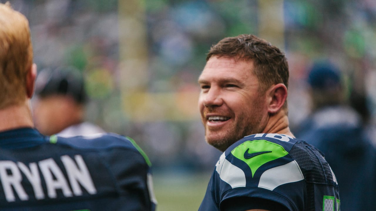 Thursday Round-Up: The Long-Snapper Diaries of Former Seahawk Nate Boyer
