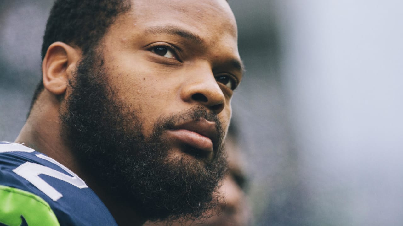 Tuesday Round Up: Michael Bennett Starts Seahawks Book Club