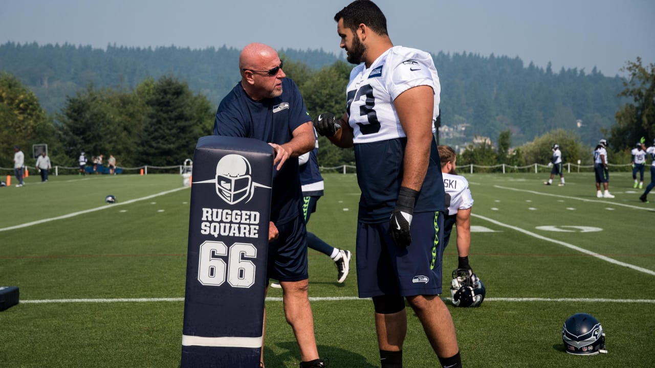 Tom Cable “Very Excited” About What He Has Seen From Seahawks Offensive ...