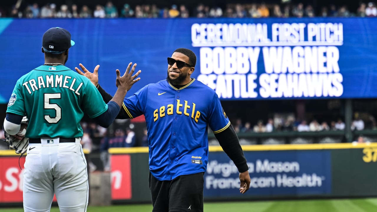 PHOTOS: Bobby Wagner Throws Out Ceremonial First Pitch At Mariners Game