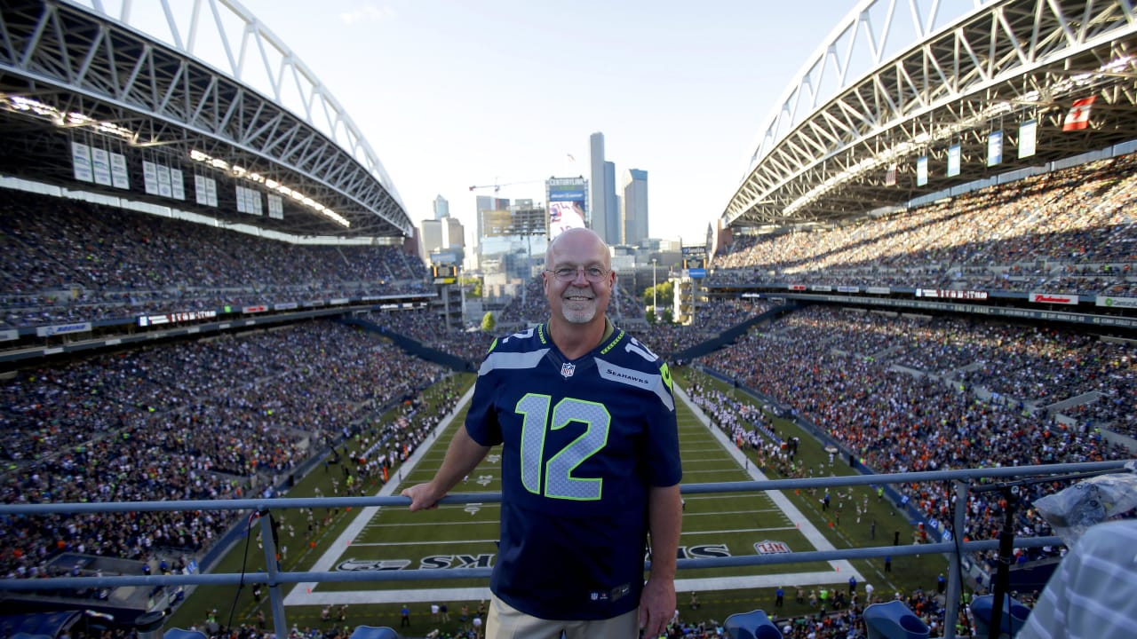 Photo Gallery - Seahawks vs Broncos: 12th Man