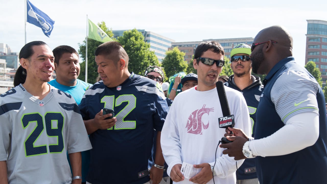 12s Line Up For Seahawks Single-Game Tickets at CenturyLink Field