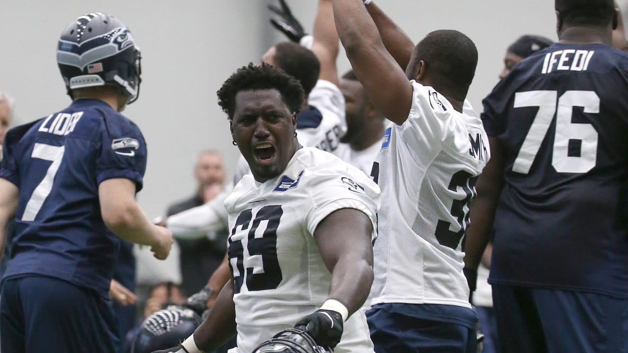 Seattle Seahawks Sign DE Tylor Harris, Waive DE Montese Overton