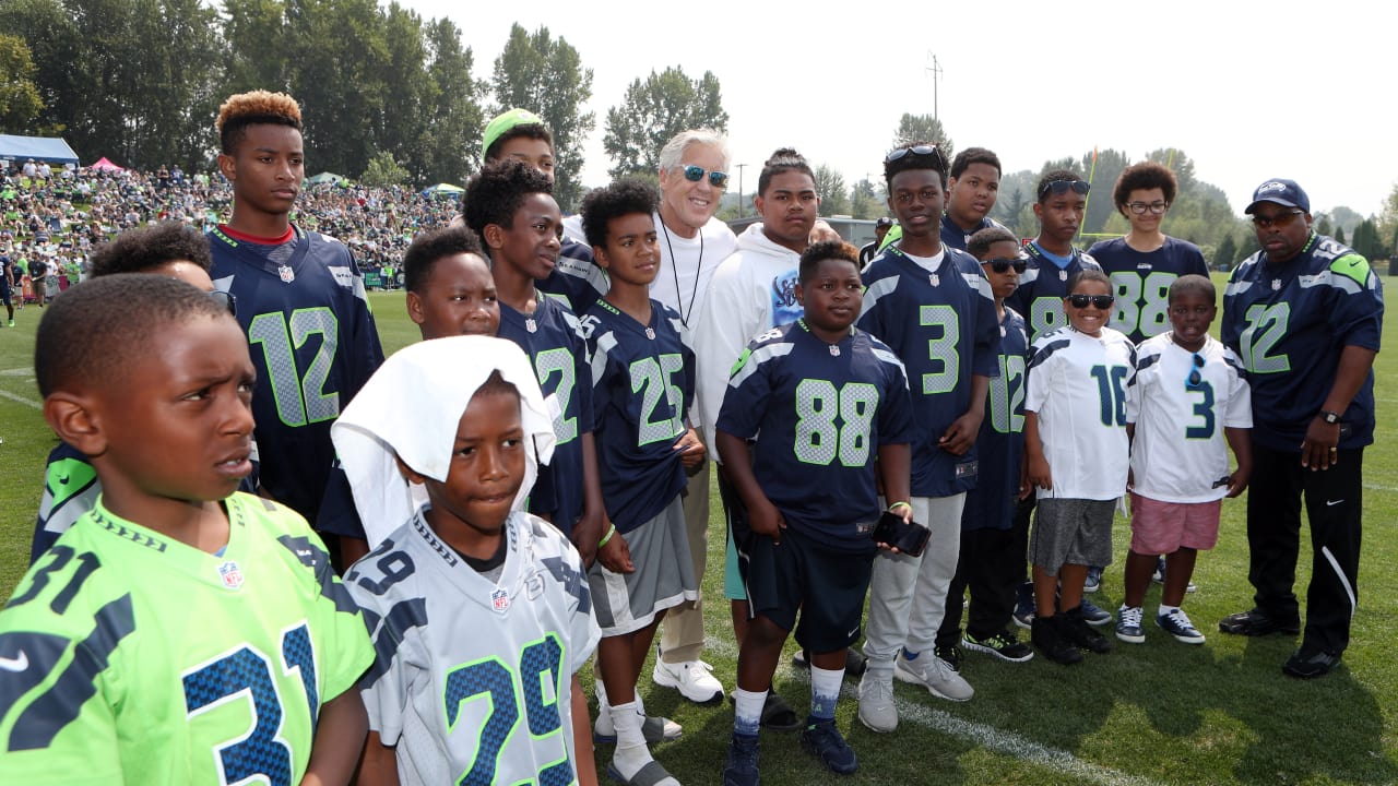 Central Area Youth Association Visits Seahawks Training Camp