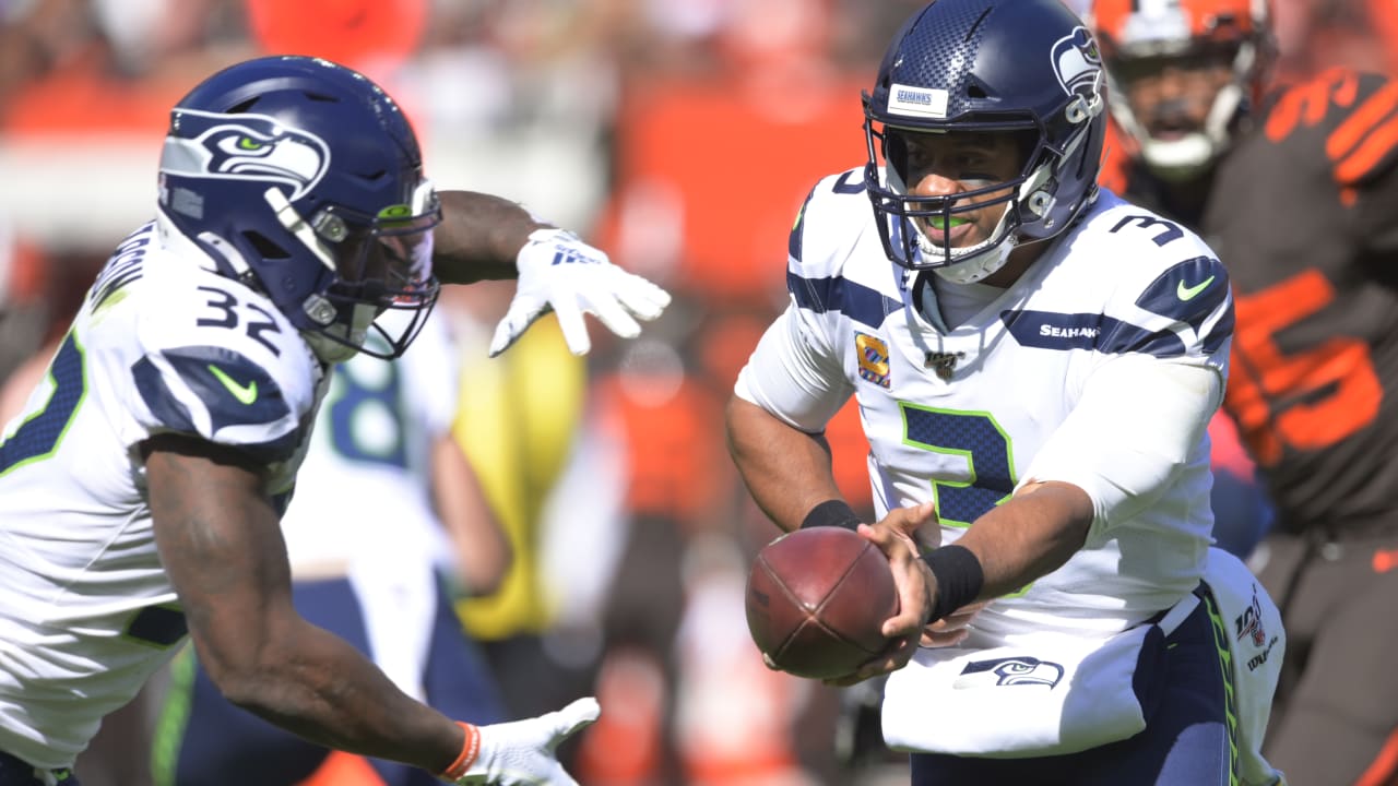 2019 Week 6: Chris Carson Turns Up Field For 25 Yards