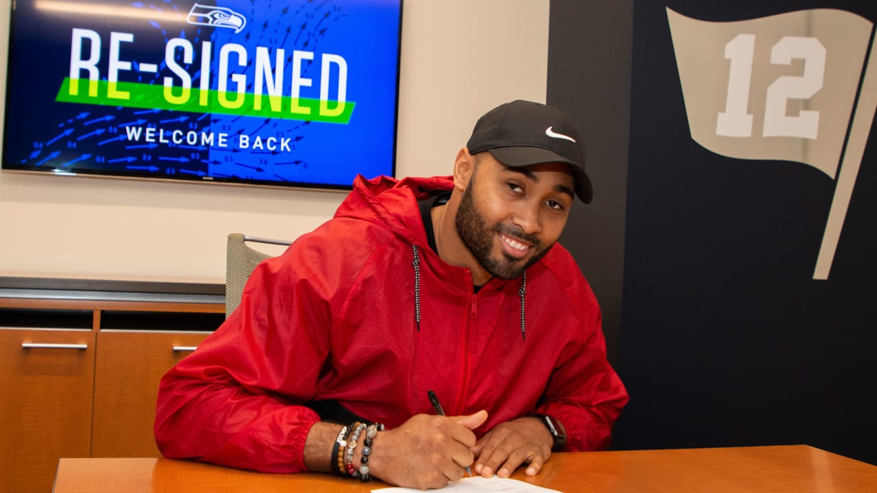 Seahawks Re-Sign Linebacker K.J. Wright Seahawks Re-Sign Linebacker K.J. Wright
