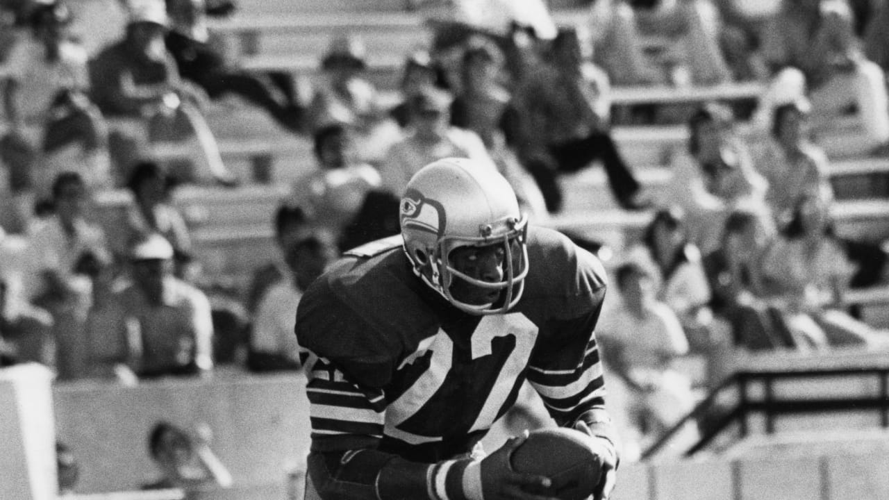 On this date: Dave Brown added in veteran allocation draft