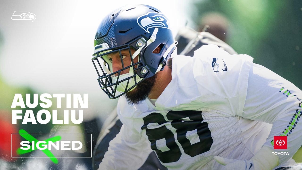 Seahawks Sign NT Austin Faoliu