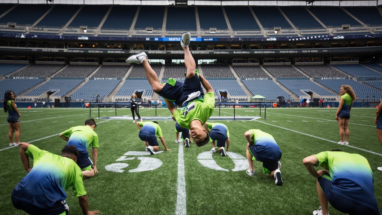 2019 Preseason Week 1: Seahawks Dancers vs Broncos