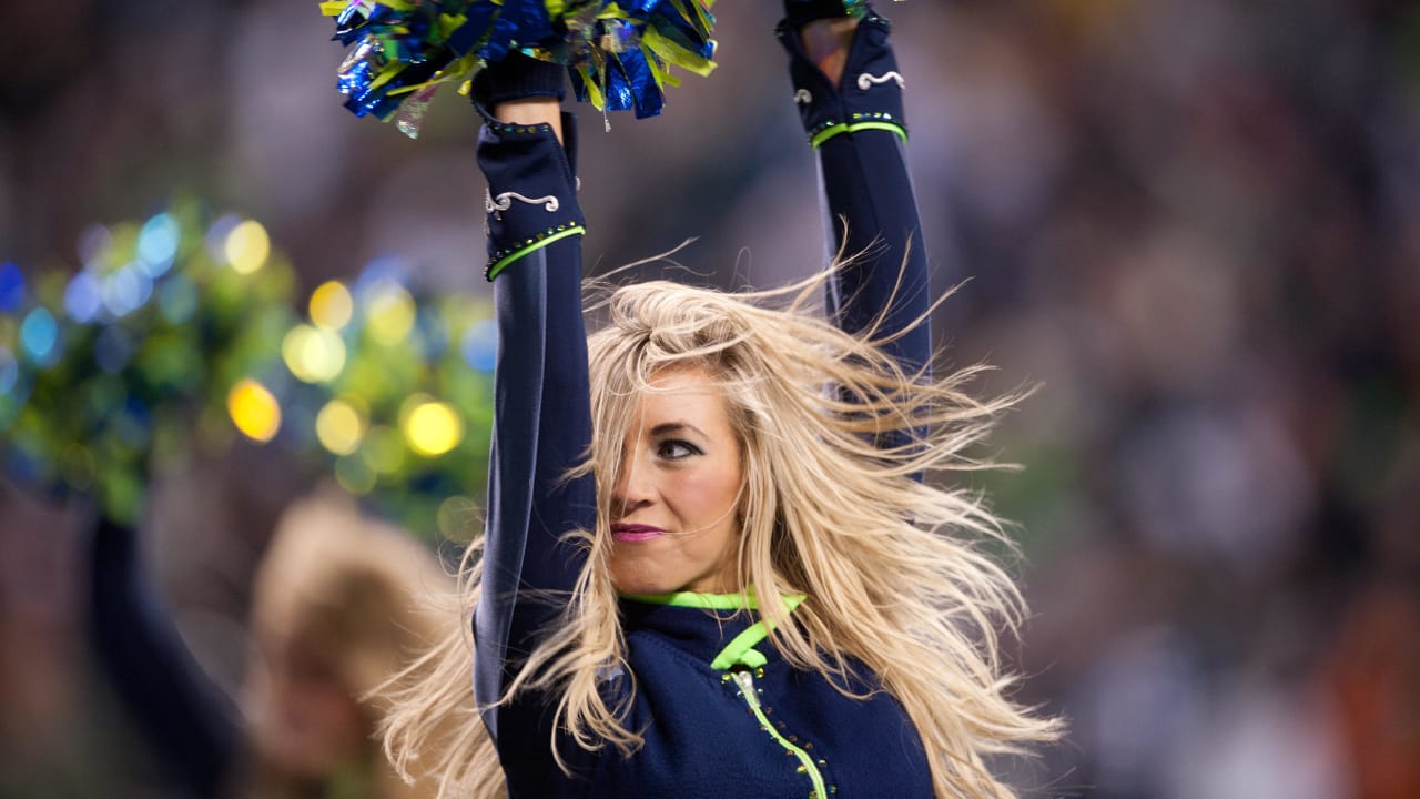 2011 Sea Gals - Week 13